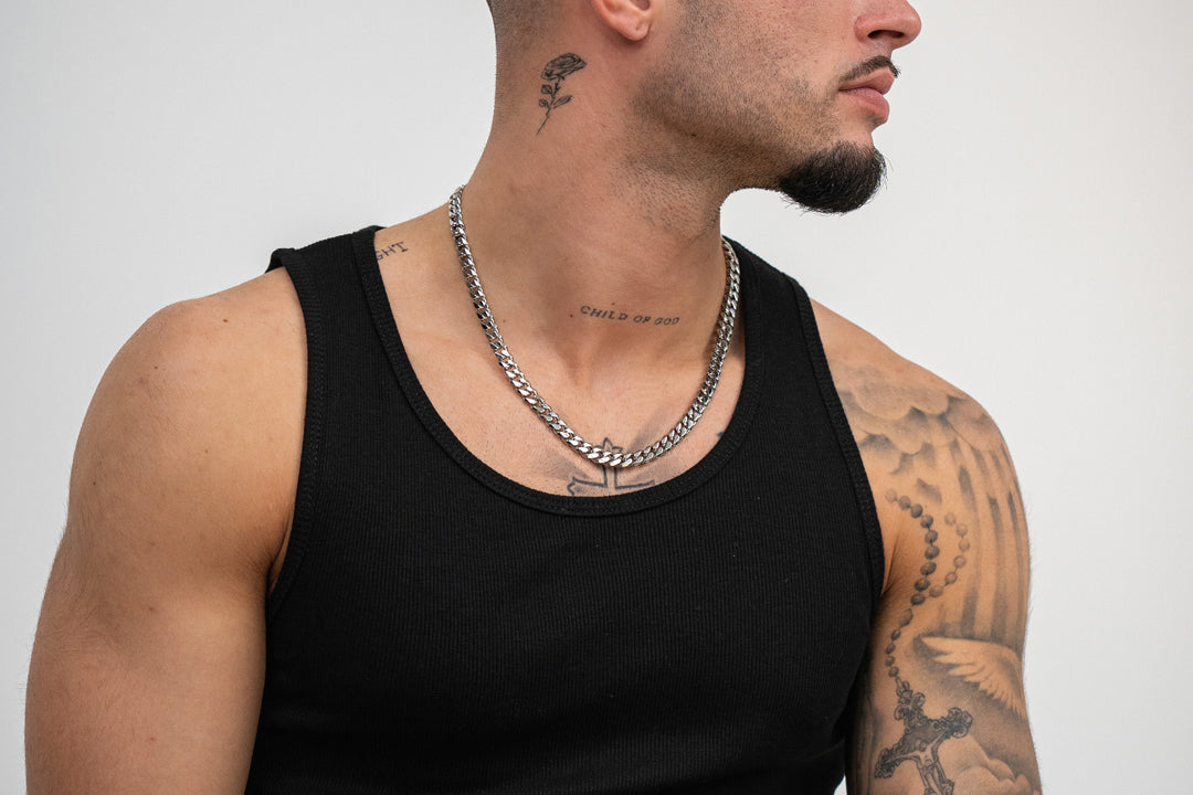 What Is Cuban Jewelry? The Meaning Behind the Cuban Chain, Bracelet, a ...